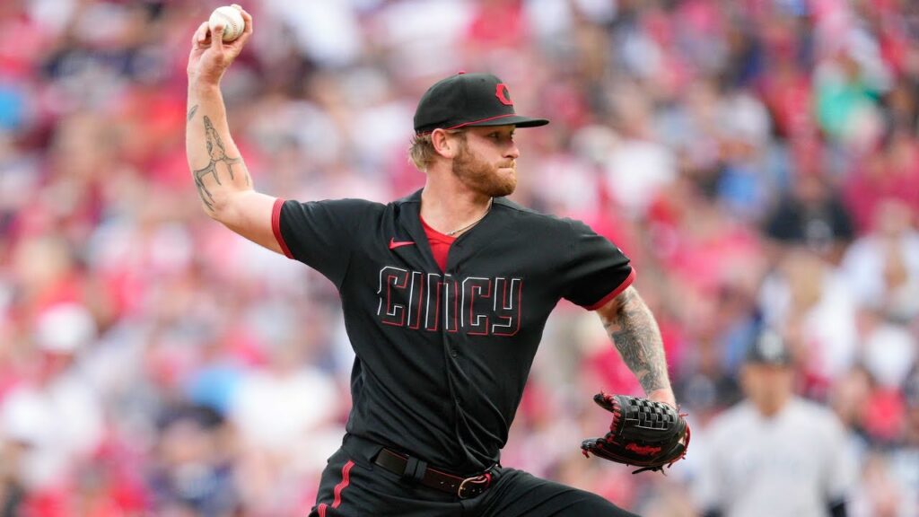 Ben Lively strikes out eight in City Connect debut – MLB Journal